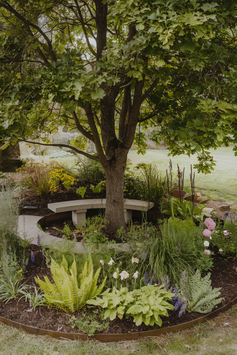 38 Creative Yard Landscaping Ideas for Front, Back, and Side Yards with ...